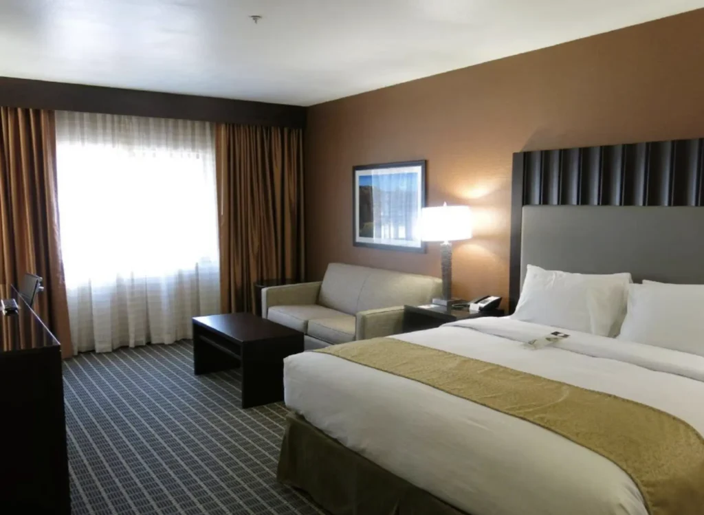 Doubletree Hotel Flagstaff | GrandCanyon.com