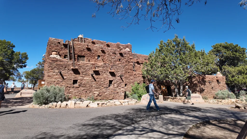 Hopi House | GrandCanyon.com