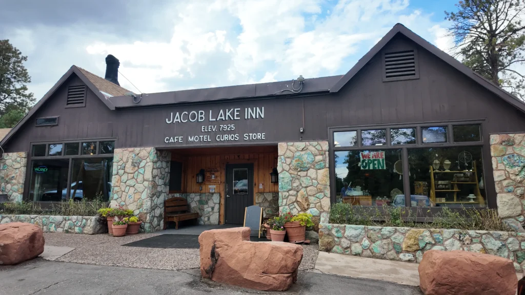 Jacob Lake Inn | GrandCanyon.com