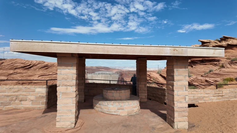 Glen Canyon Dam Overlook | GrandCanyon.com