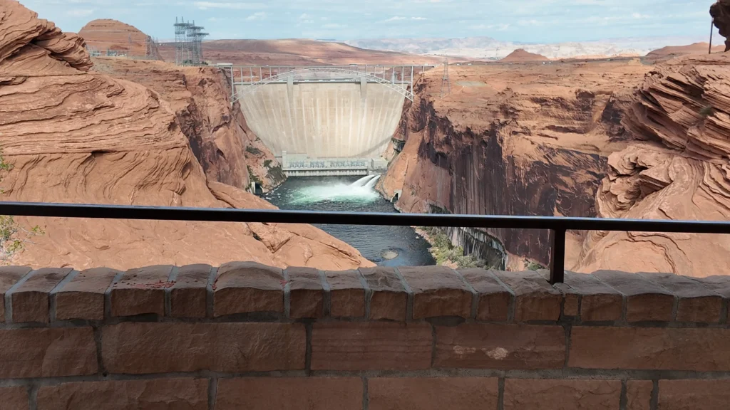 Glen Canyon Dam Overlook | GrandCanyon.com
