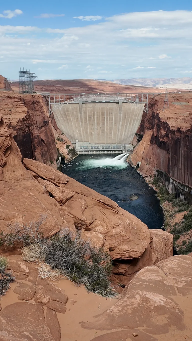 Glen Canyon Dam Overlook | GrandCanyon.com